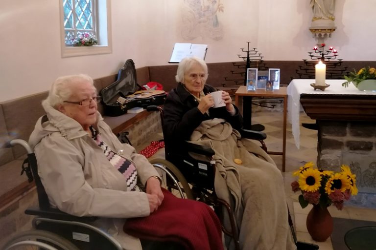 Regen bringt Segen: Marienwallfahrt nach Verne – Altenheim St. Clara